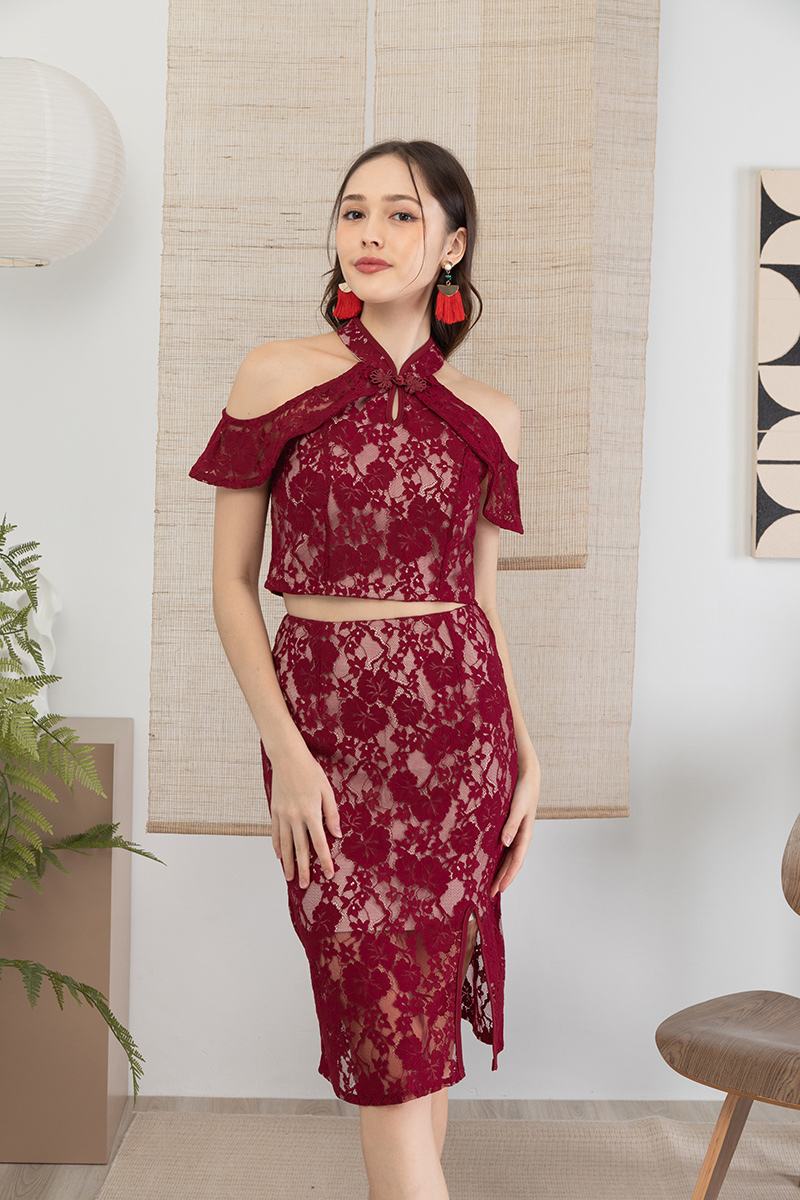 Orient Cape Splendour Lace Slit Skirt Burgundy Red | lechicsg